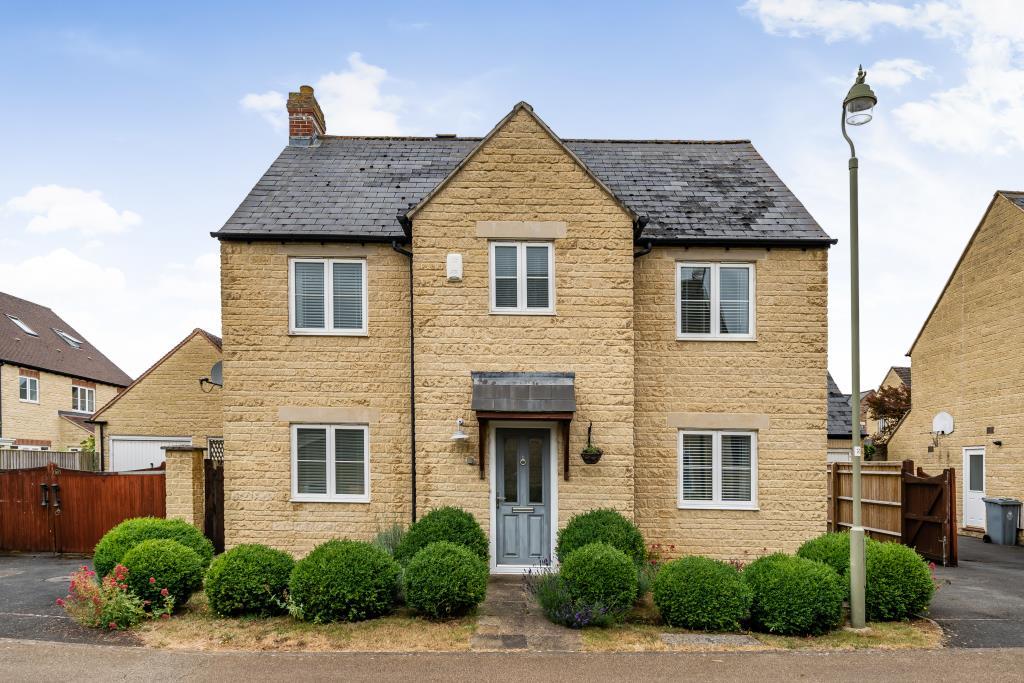 Shilton Park, Carterton, ... 4 bed detached house - £475,000