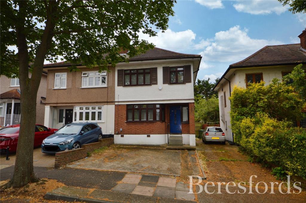 Dominion Drive, Romford, RM5 3 bed semi-detached house - £425,000