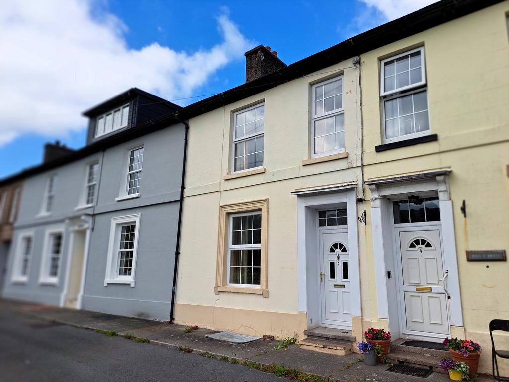 Defynnog, Brecon, Powys. 3 bed terraced house for sale - £165,000
