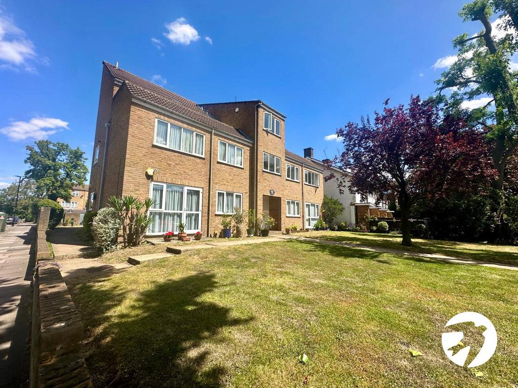 Eltham Road, London, SE12 1 bed flat for sale - £225,000