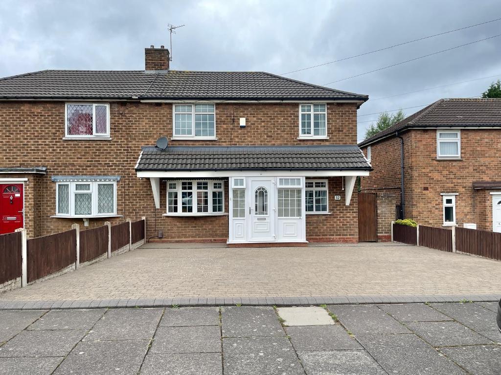 Sandfield Road, West Bromwich, B71 3NF 3 bed semi-detached house - £260,000