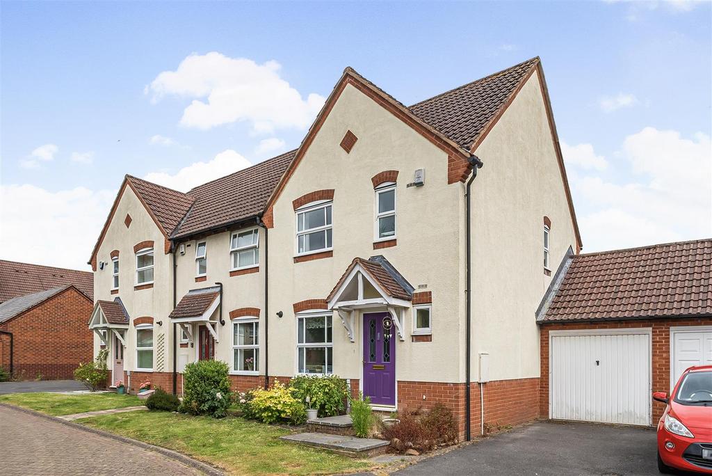 Ferguson Road, Devizes 3 bed end of terrace house - £270,000