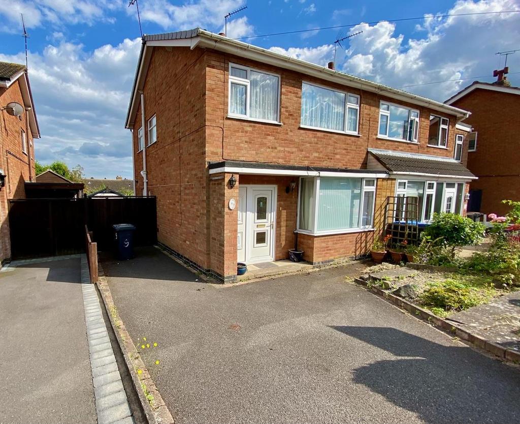 Lundy Close, Hinckley LE10 3 bed semi-detached house - £250,000