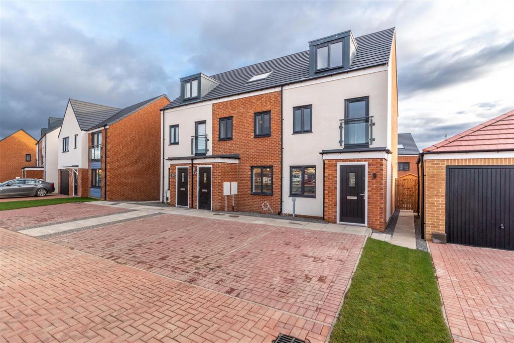 Roseden Way, Great Park, NE13 3 bed end of terrace house - £1,200 pcm ...