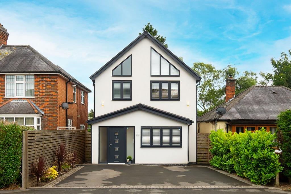 Ratby Lane, Markfield, LE67 3 bed detached house for sale - £375,000