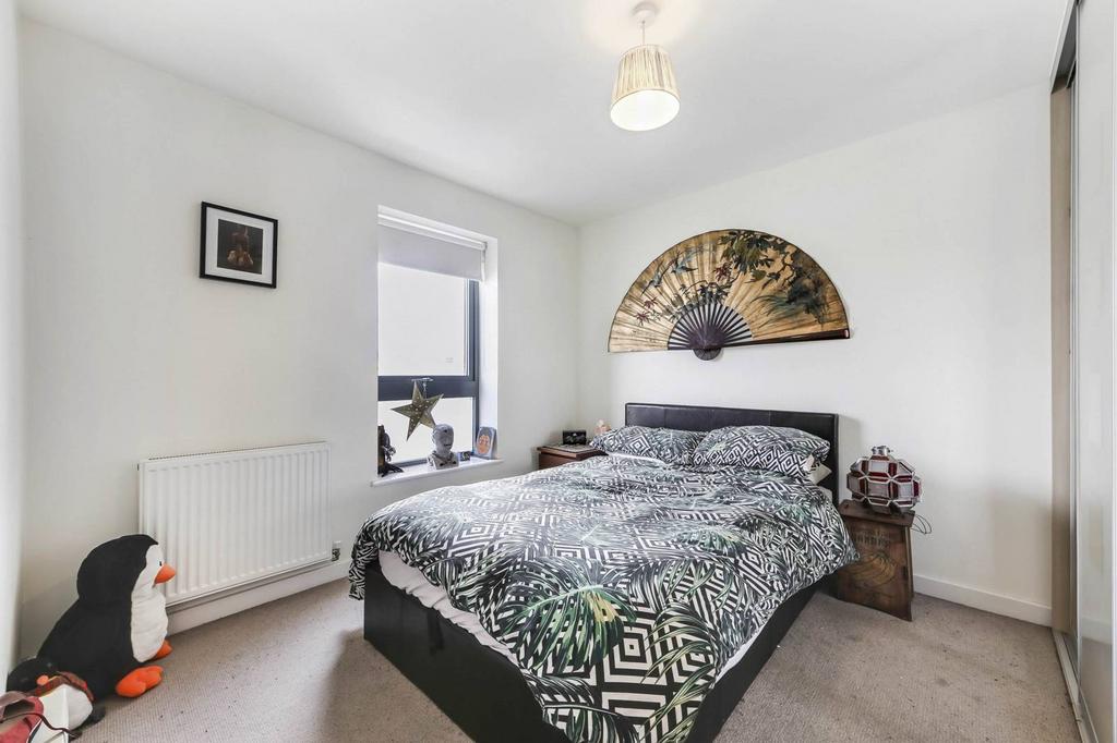 5 Heath Place, London E3 Studio - £275,000