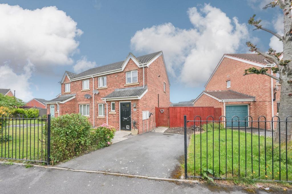 Springfield Road, Blaydon On Tyne, NE21 3 bed semi-detached house - £ ...