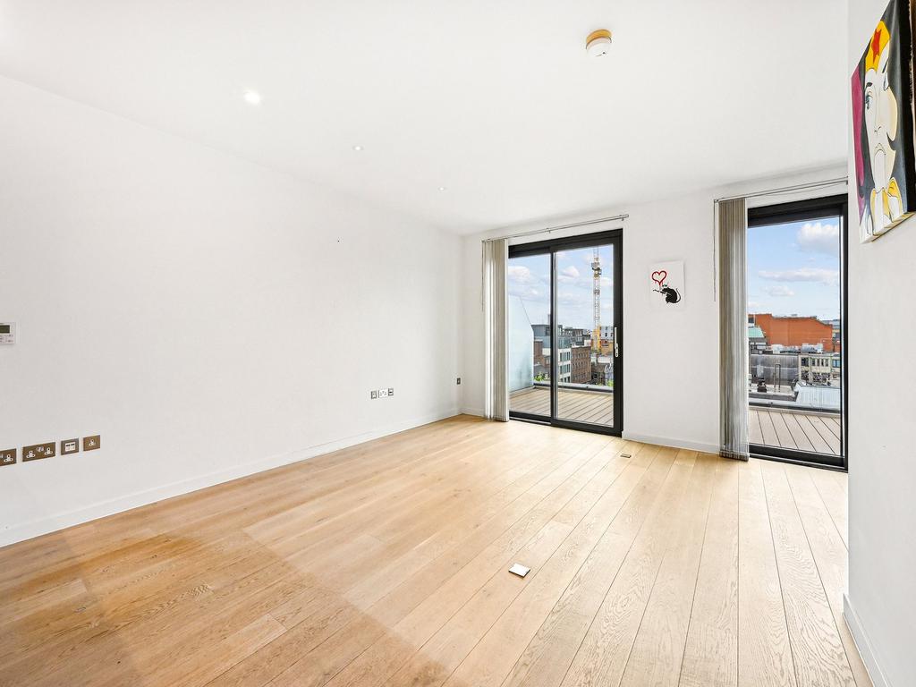 Hollen Street, Soho, London, W1F 2 bed apartment for sale - £2,395,000