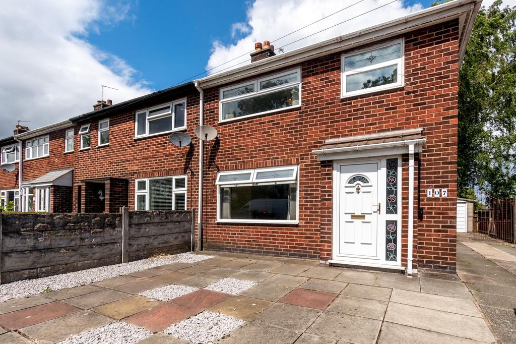 Long Lane, Warrington, WA2 3 bed end of terrace house - £160,000