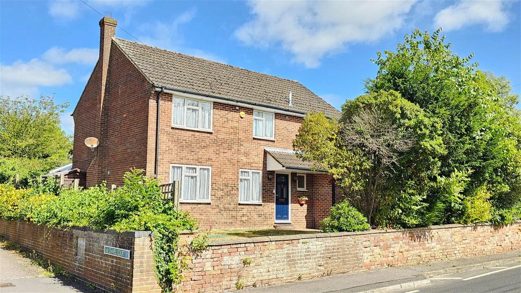 Worlds End, Newbury RG20 4 bed detached house for sale - £615,000
