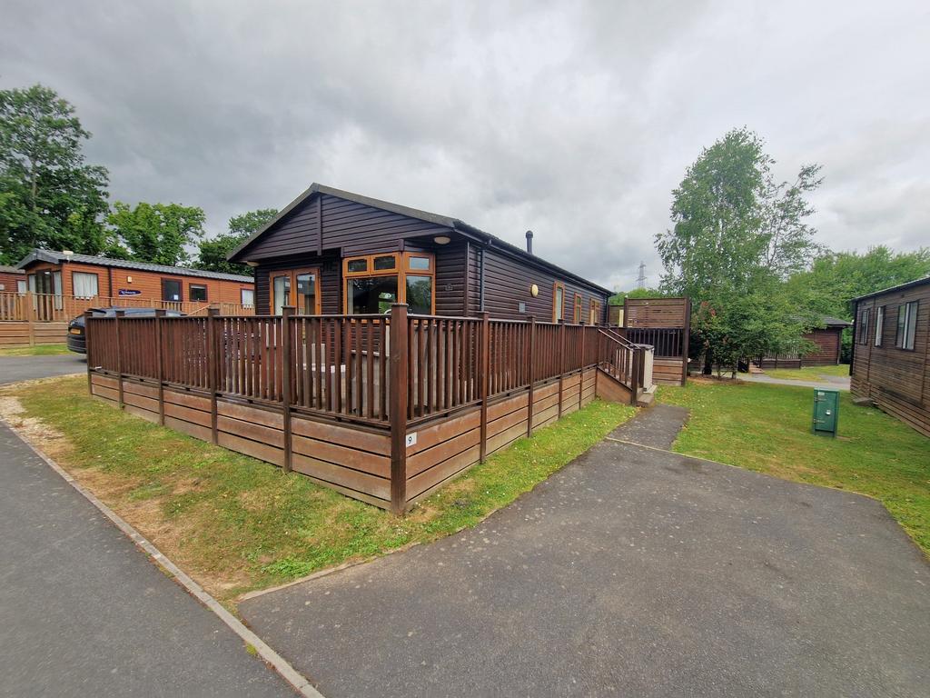 Finlake Holiday Resort & Spa, Newton... 2 bed lodge for sale - £60,000