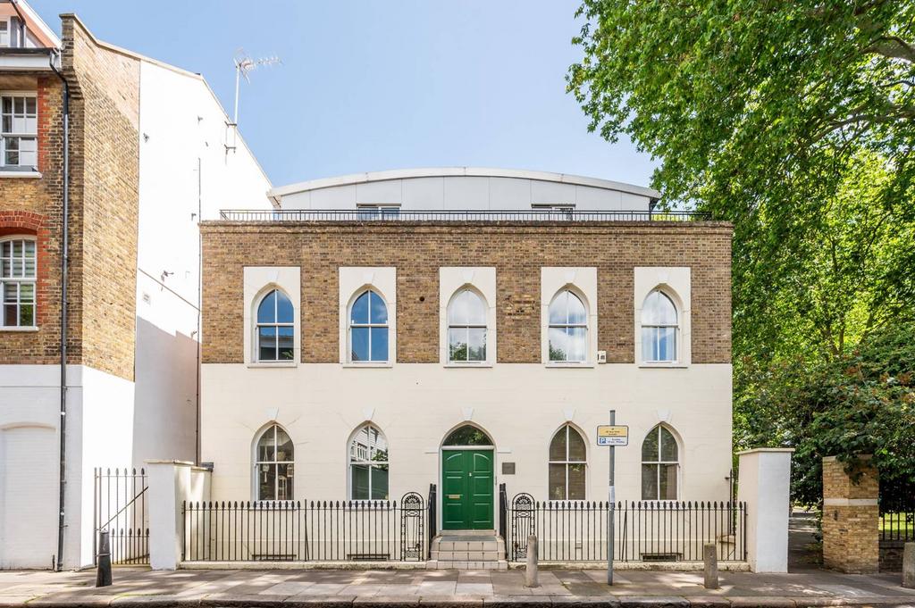 St Matthews Row, E2, Shoreditch... 2 bed flat - £5,000 pcm (£1,154 pw)