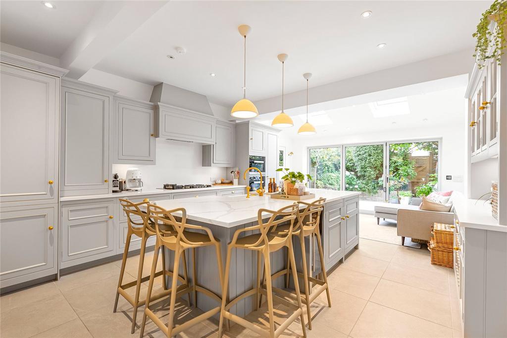 Corsehill Street, Furzedown, SW16 4 bed terraced house - £915,000
