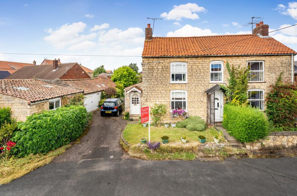 North Street, Nettleham, Lincoln... 4 bed semi-detached house - £325,000