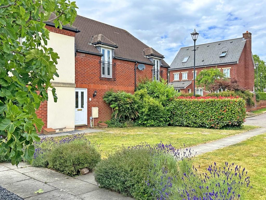 Curie Mews, Exeter 2 bed apartment - £225,000