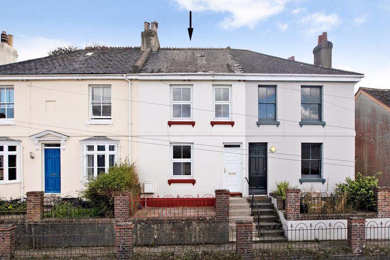 Castle View Terrace, Totnes TQ9 3 bed terraced house - £345,000