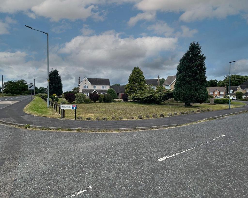 Fir Tree, Crook Plot - £70,000