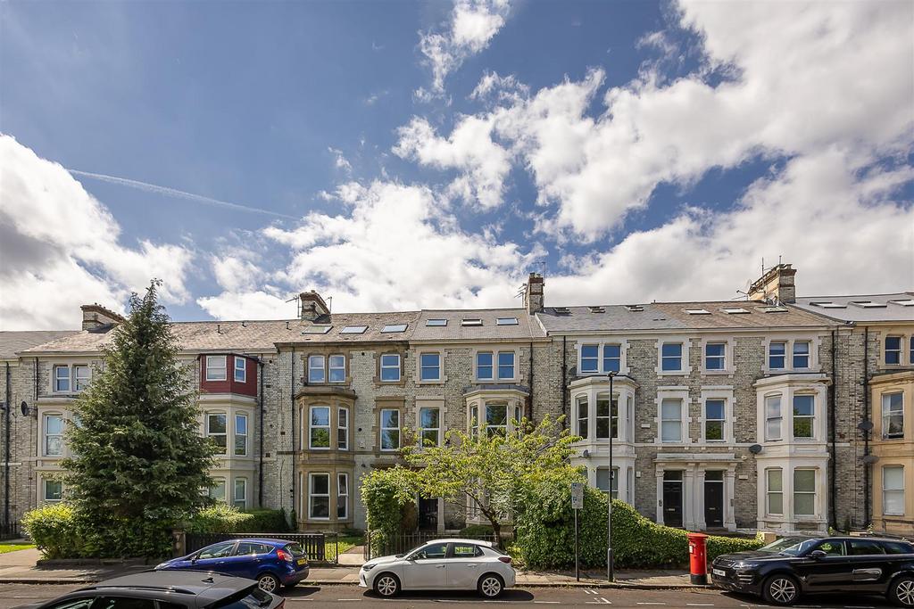 Eslington Terrace, Jesmond, Newcastle... 2 bed flat - £240,000