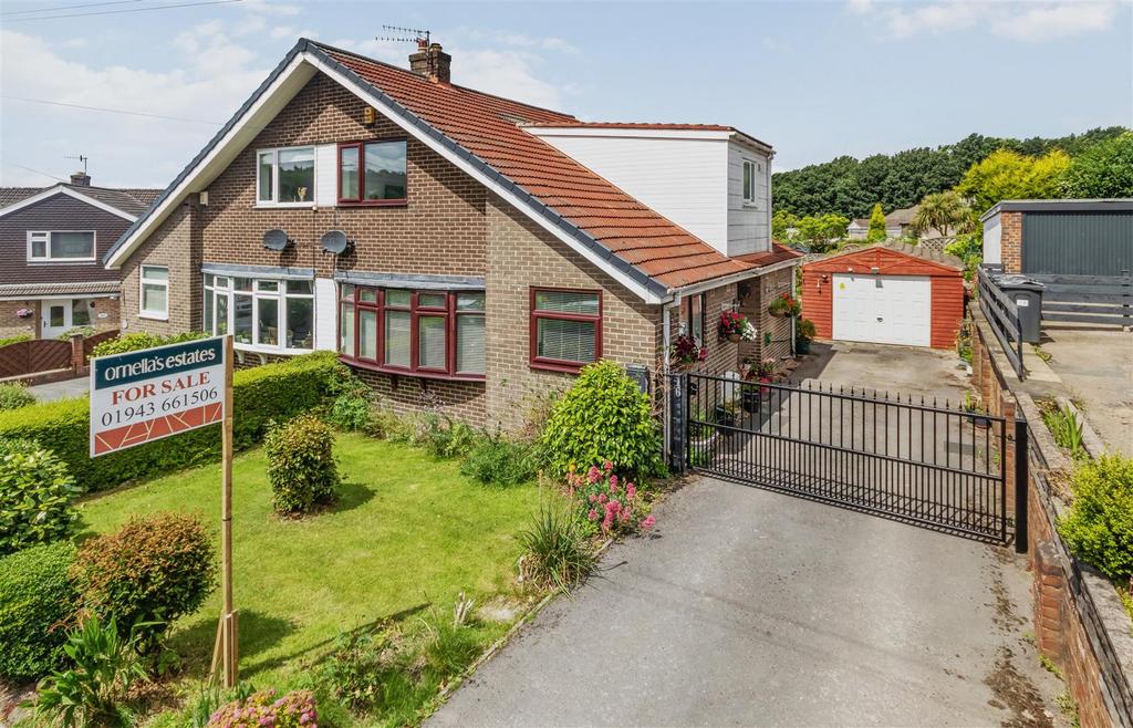 Windhill Old Road, Bradford BD10 2 bed semi-detached house - £284,950