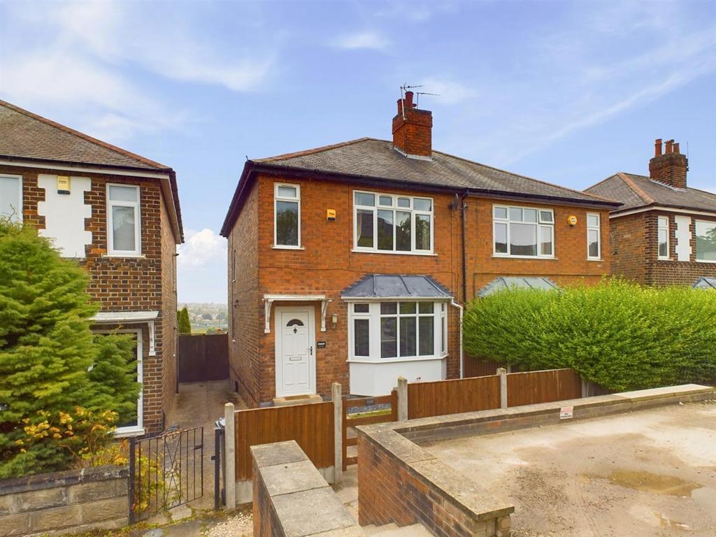 Greenfield Grove, Nottingham NG4 3 bed semi-detached house - £230,000