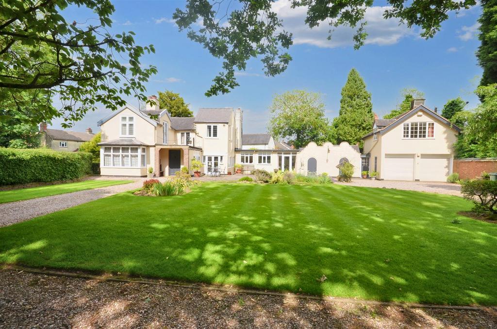 Longton Road, Barlaston 4 bed detached house - £670,000