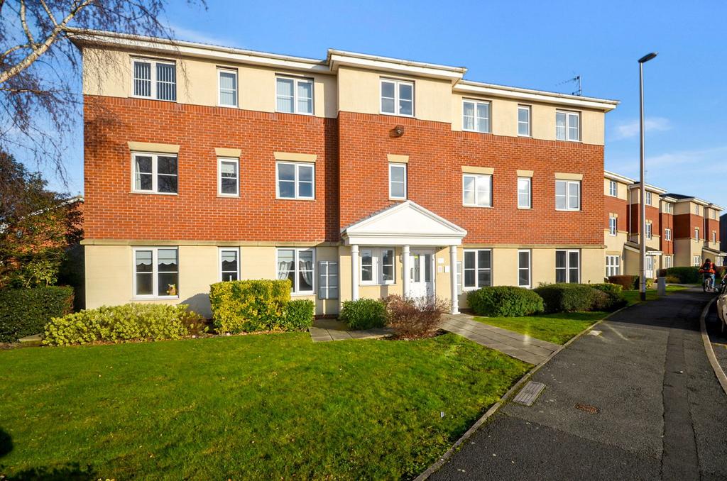 Foundry Lane, Widnes, WA8 8WD 1 bed apartment - £725 pcm (£167 pw)