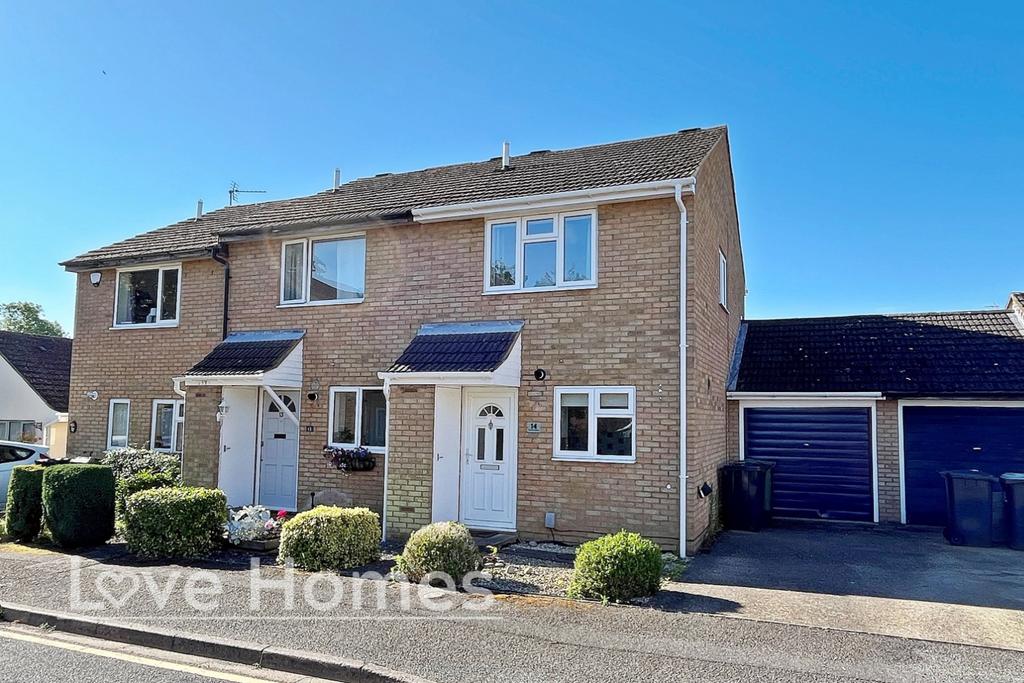 Thirlmere Gardens, Flitwick 2 bed end of terrace house - £300,000