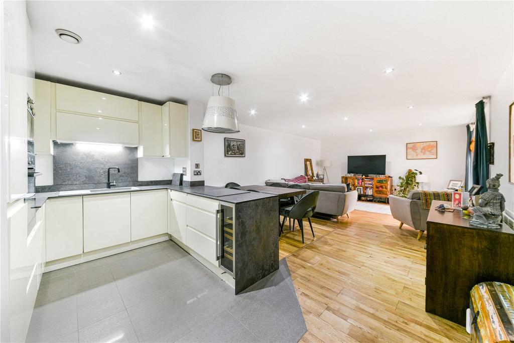 Raddon Tower, Dalston Square... 3 bed apartment for sale - £950,000