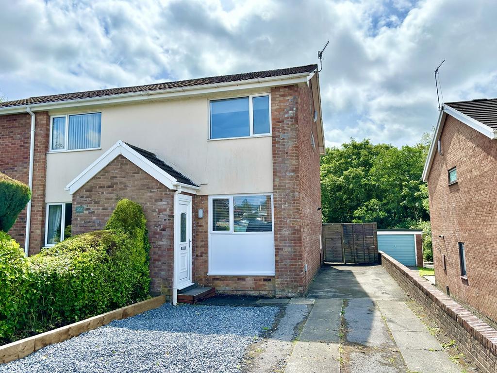 Tyn Y Cae, Pontardawe, Swansea. 2 bed semi-detached house - £159,950