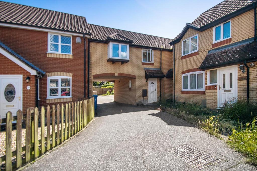 Golding Way, Sudbury CO10 2 bed terraced house - £825 pcm (£190 pw)