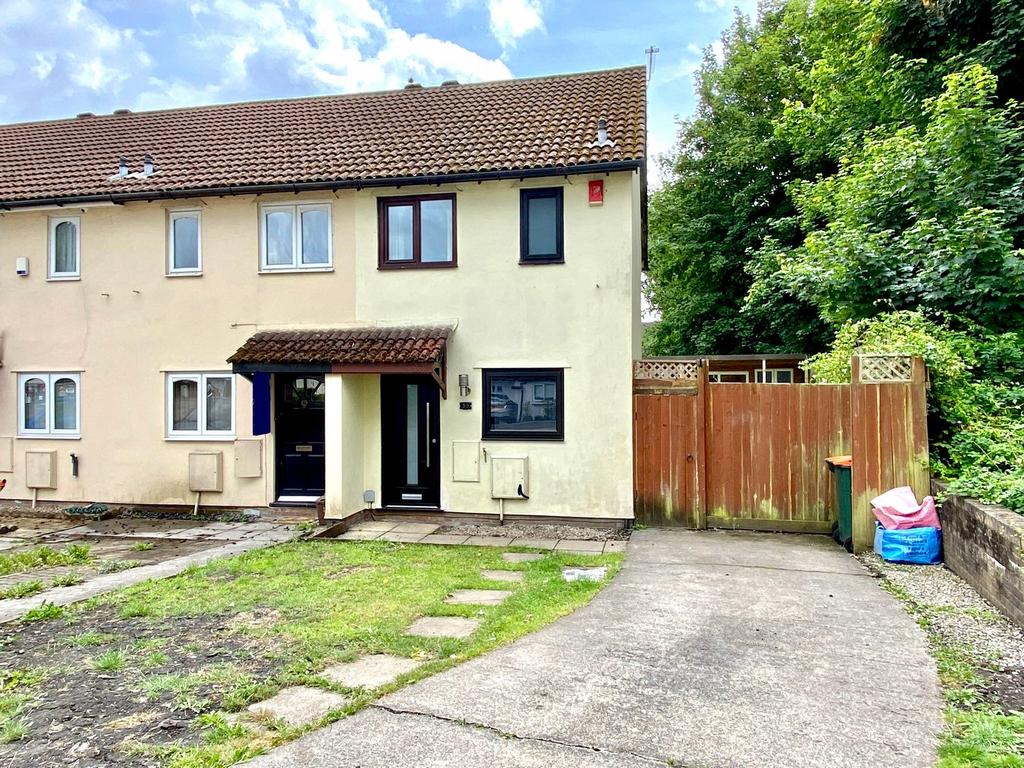 Beech Grove, Newport NP10 2 bed end of terrace house - £200,000