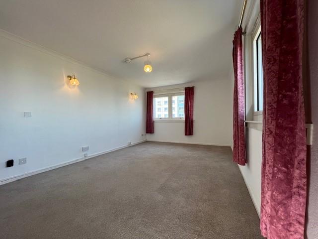 Regent Court, Aberdeen AB24 2 bed flat to rent - £695 pcm (£160 pw)