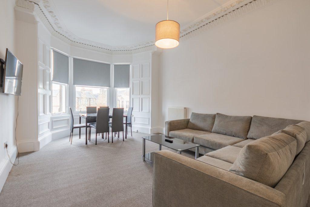1680L – Marchmont Crescent... 4 bed flat - £3,100 pcm (£715 pw)