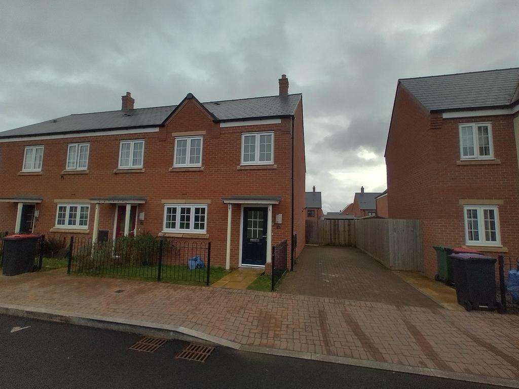 Crystal Drive, Lightmoor Village... 3 bed semi-detached house - £834 ...
