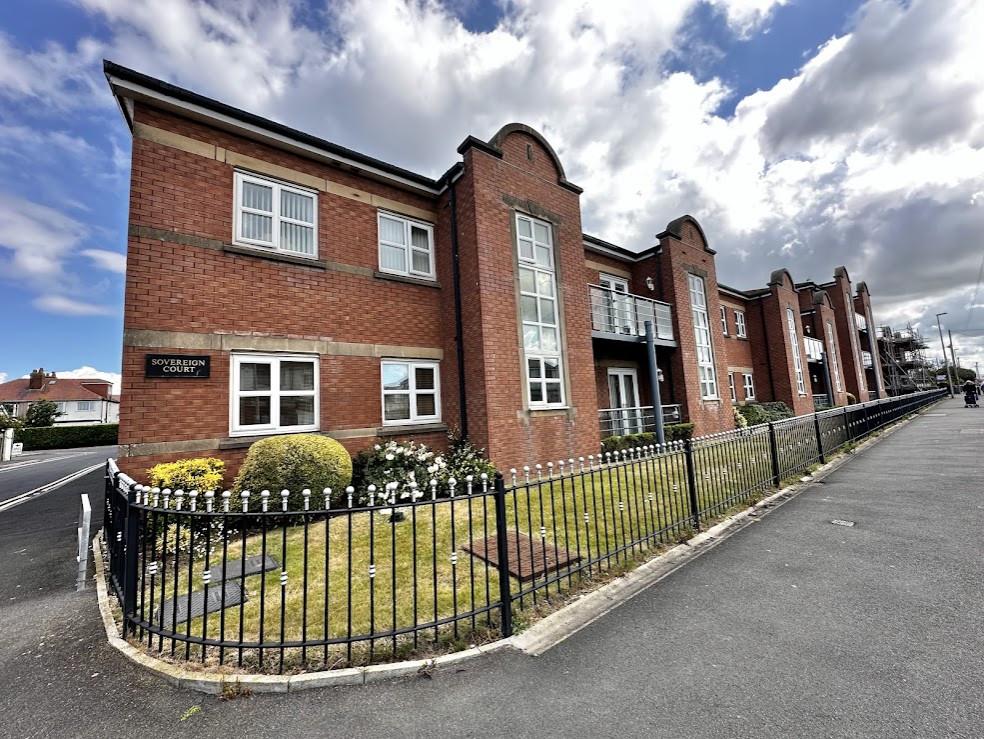 Sovereign Court, Cleveleys FY5 2 bed apartment for sale - £110,000
