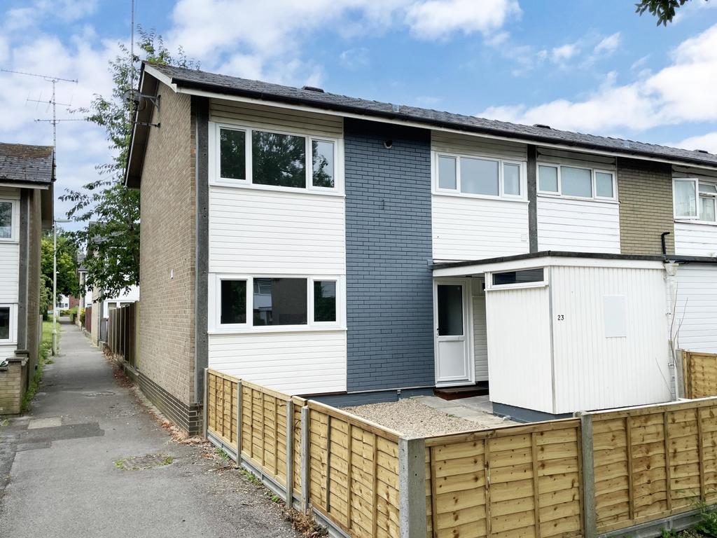 Millard Close, Basingstoke... 3 bed terraced house - £1,400 pcm (£323 pw)