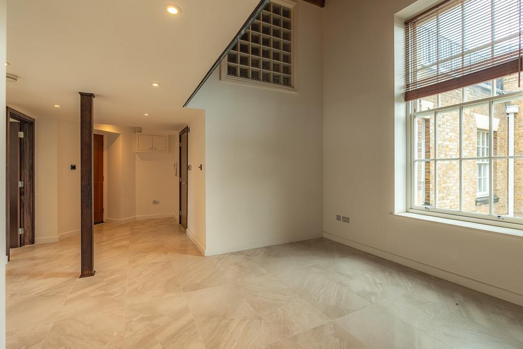 Royal Drive, London N11 2 bed apartment - £3,000 pcm (£692 pw)