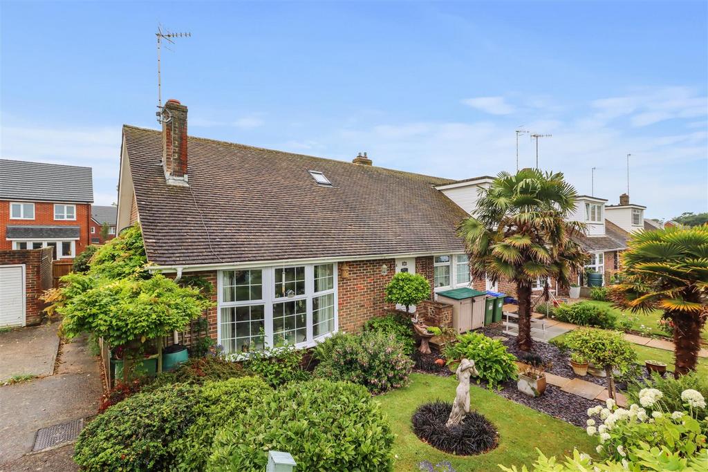 Blue Haze Avenue, Seaford 2 bed semi-detached bungalow - £350,000