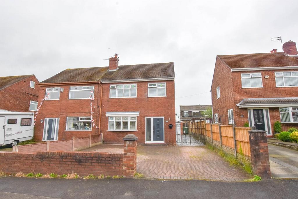 Poolstock Lane, Marus Bridge, Wigan... 3 bed semi-detached house - £225,000