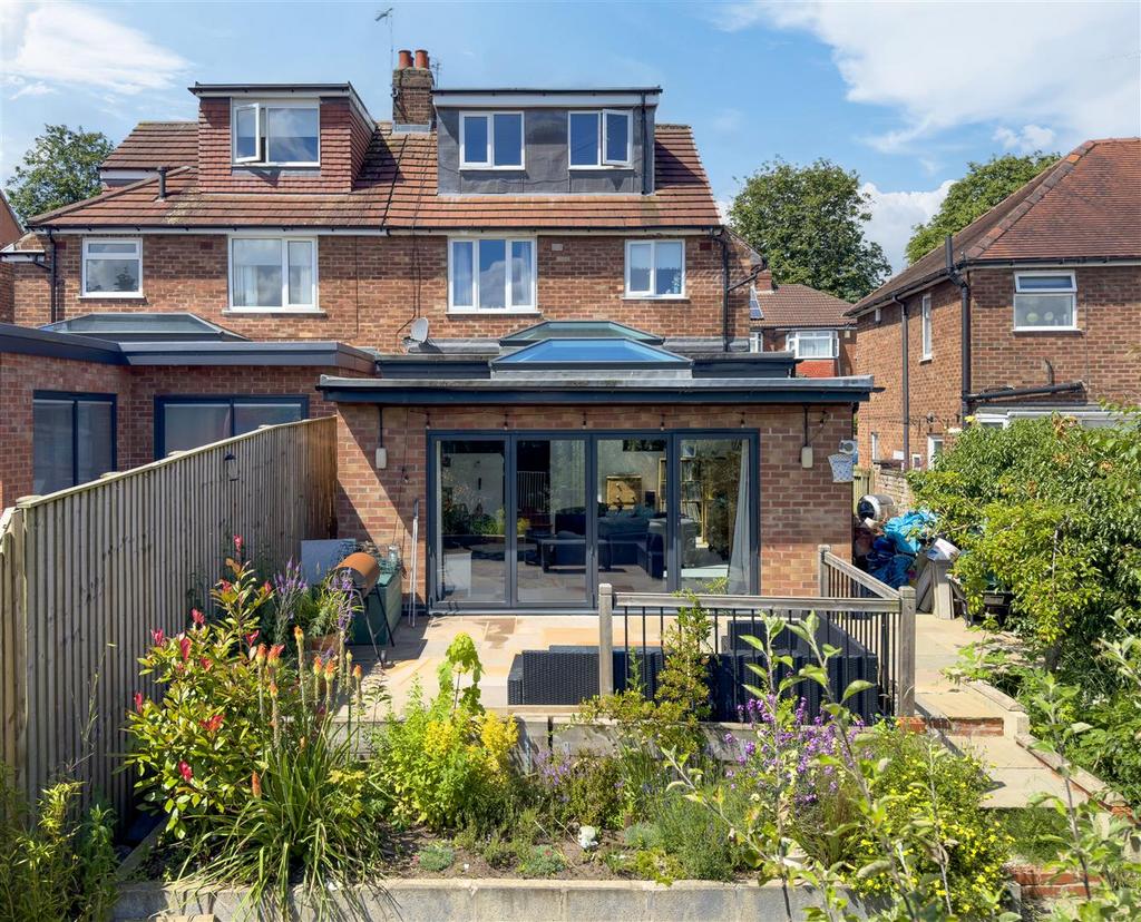 Nunthorpe Grove, York, YO23 1DT 3 bed semi-detached house - £550,000
