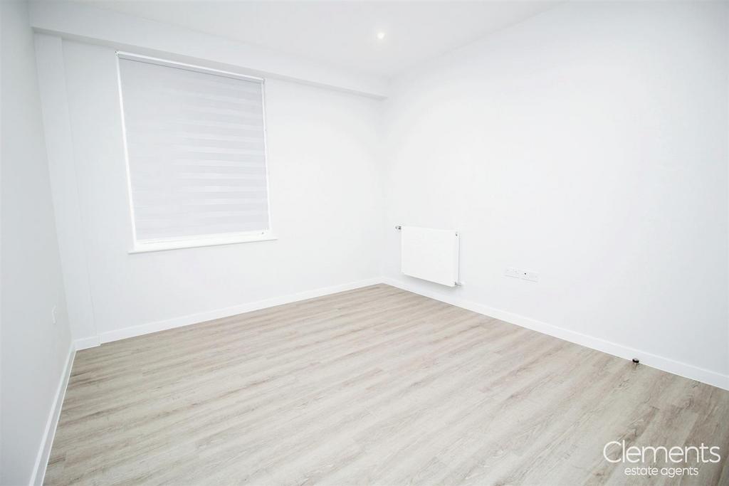 Bryanston Court, Hemel Hempstead HP2 1 bed apartment - £785 pcm (£181 pw)