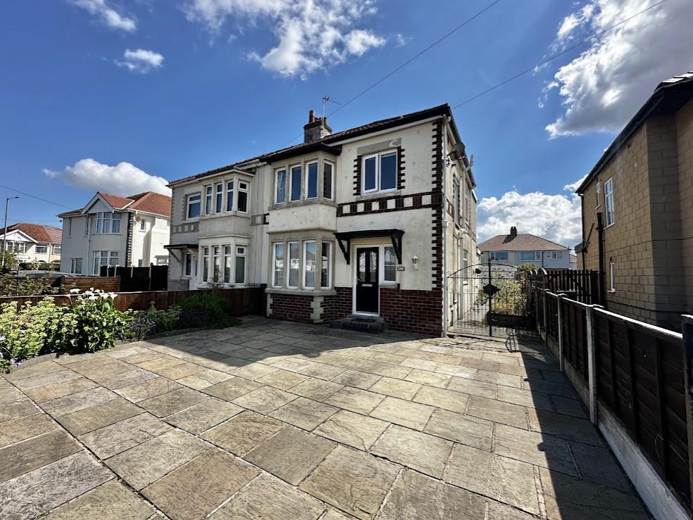 Cleveleys Avenue, Cleveleys FY5 3 bed semi-detached house - £190,000