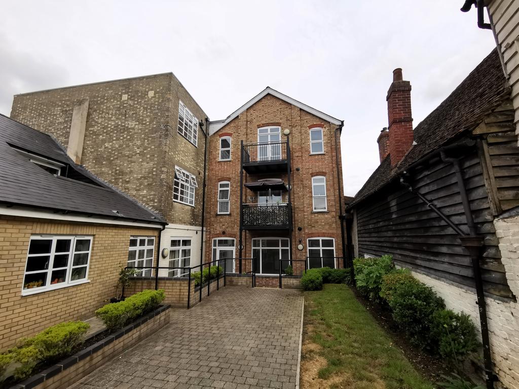 Litten Tree House, CM7 1 bed flat for sale - £165,000