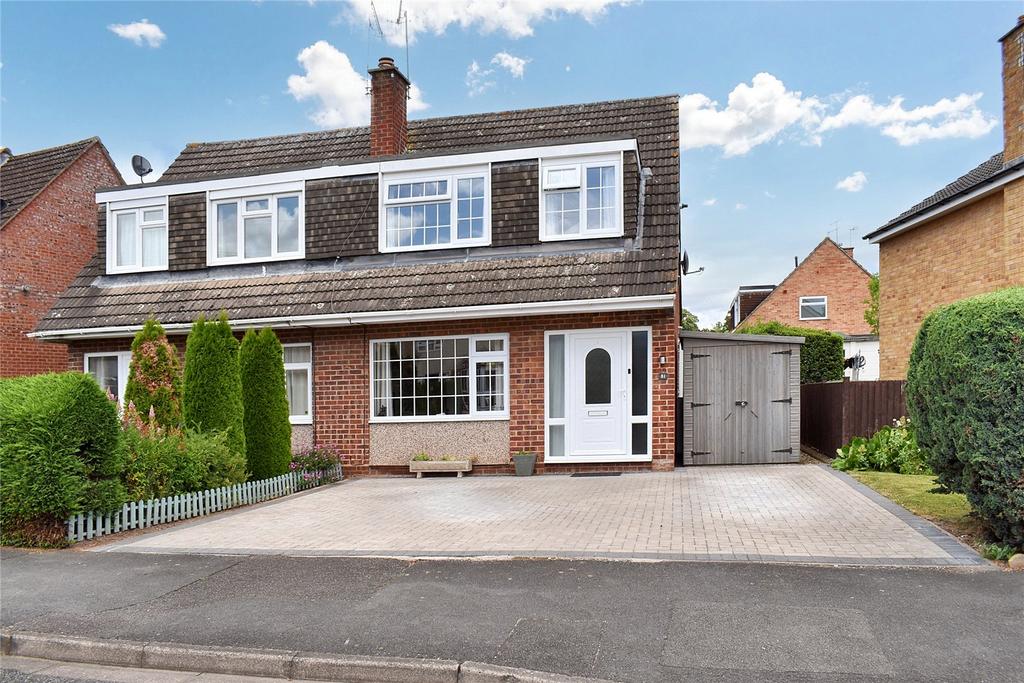 Monarch Drive, Worcestershire WR2 3 bed semi-detached house - £260,000