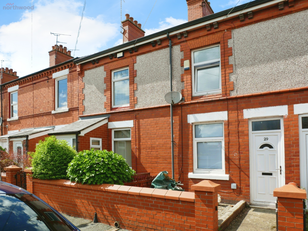 Barons Road, Wrexham, LL13 2 bed terraced house for sale - £120,000