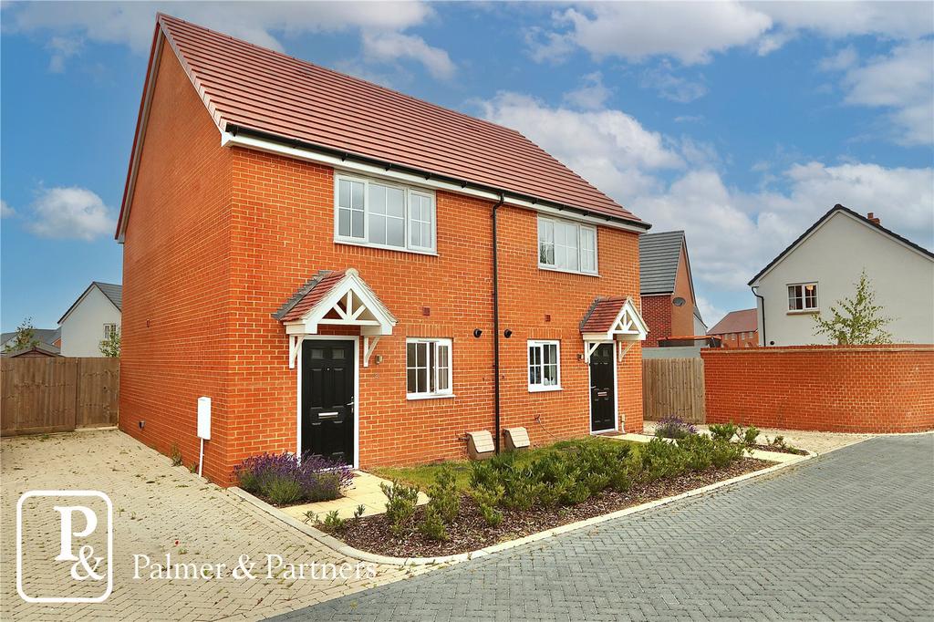 Burr Close, Stowupland, Stowmarket... 2 bed semi-detached house - £120,000