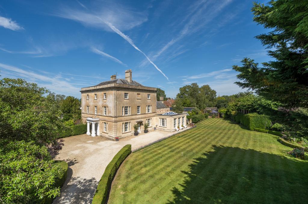 High Street, Semington, Wiltshire, BA14 5 bed semi-detached house for ...