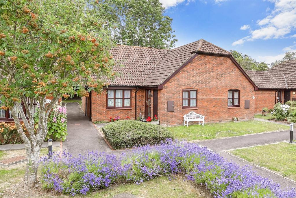 Bramley Court, Marden, Kent, Kent 2 bed semi-detached bungalow - £230,000