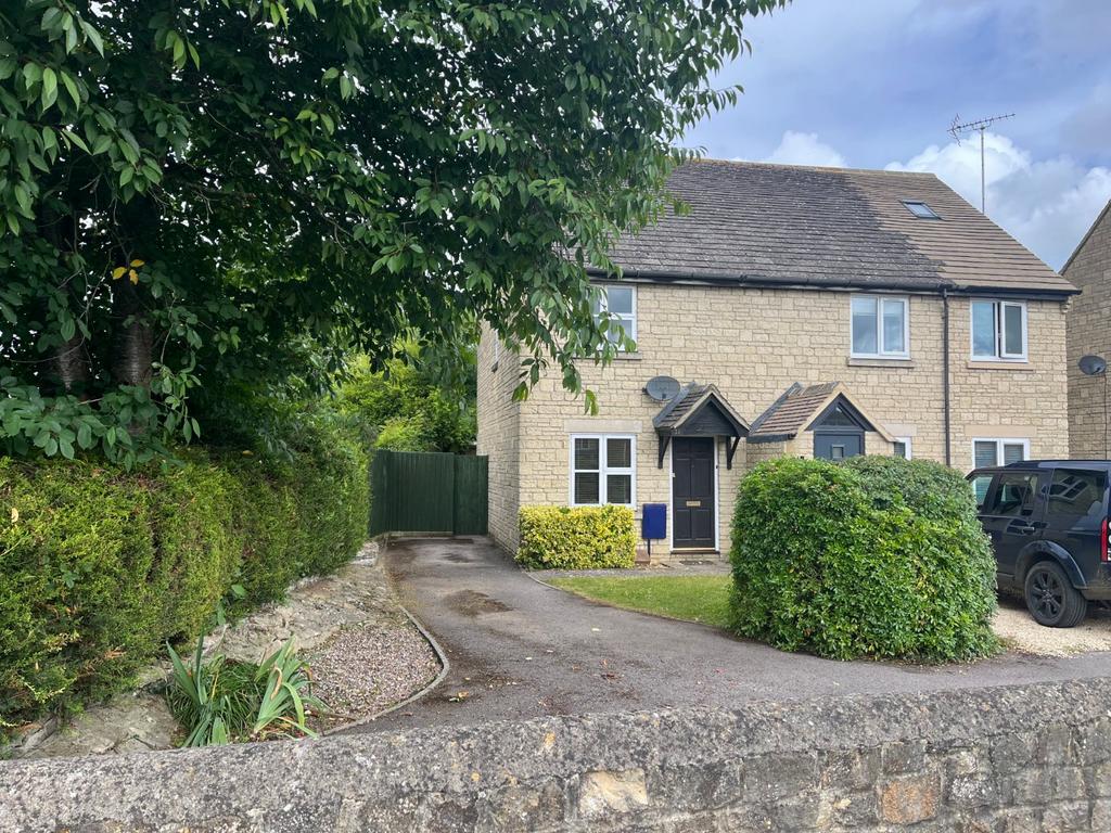 Hatherop Road, Fairford... 2 bed semi-detached house for sale - £265,000