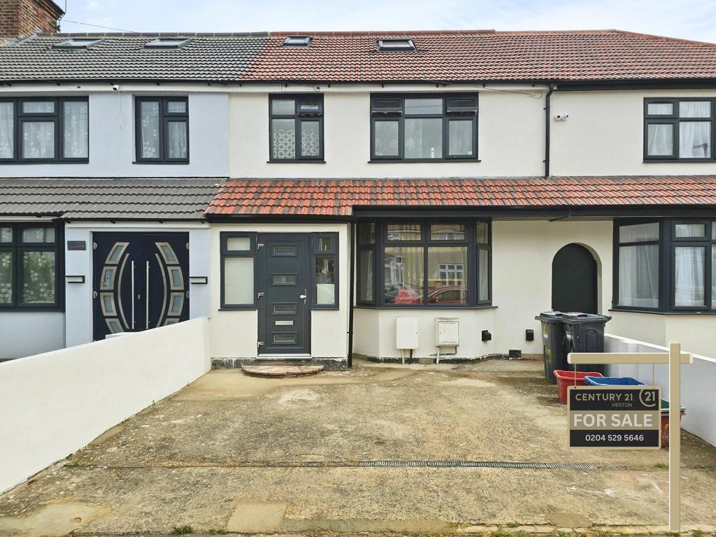 Raleigh Road, SOUTHALL UB2 4 bed terraced house - £699,000